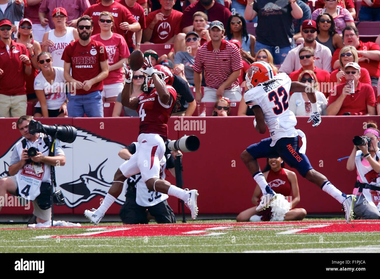 Sep, 2015: Arkansas wide receiver Keon Hatcher #4 makes a touch down ...