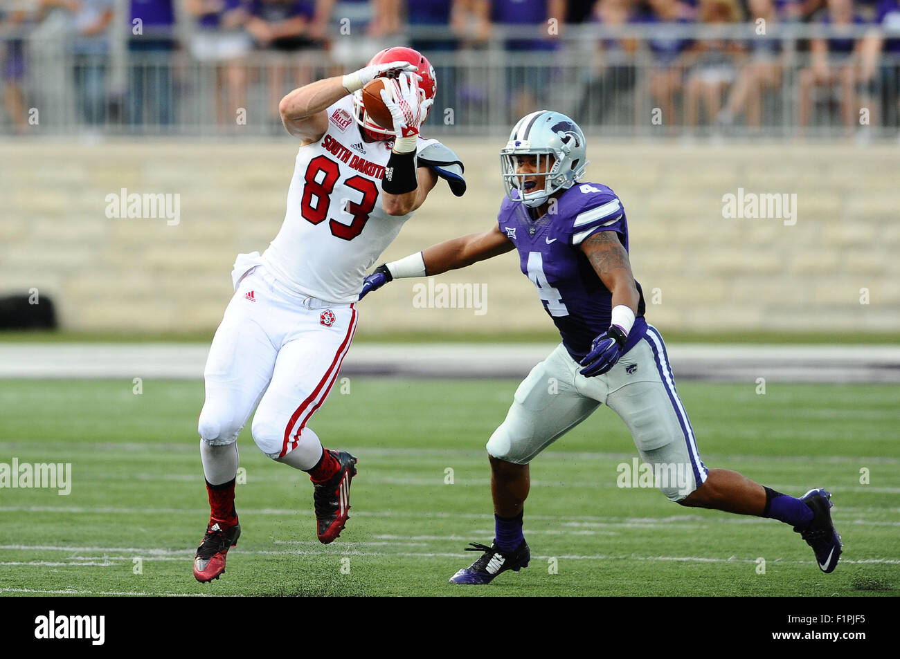Manhattan, Kansas, USA. 05th Sep, 2014. South Dakota Coyotes tight end ...