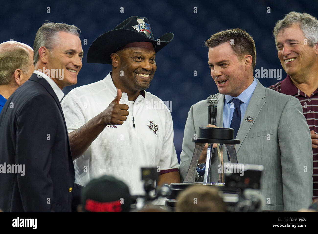 September 5, 2015: Texas A&M Aggies head coach Kevin Sumlin smiles and ...