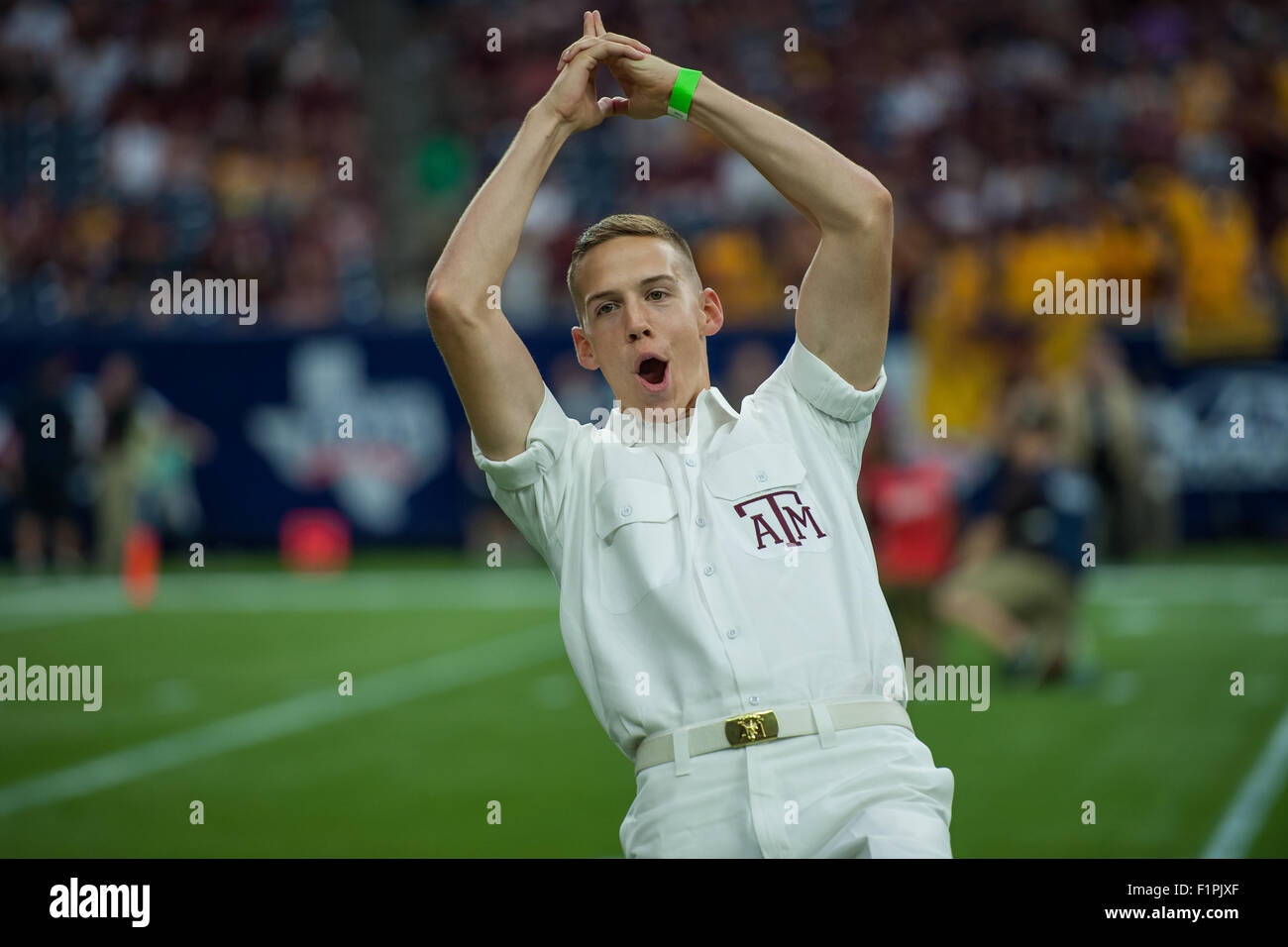 Yell leader hi-res stock photography and images - Alamy