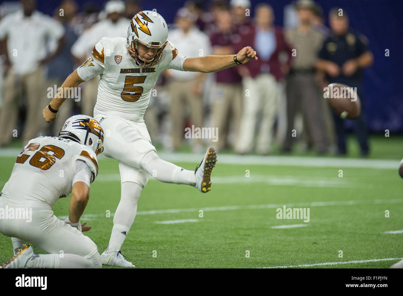 September 5, 2015: Arizona State Sun Devils place kicker Zane Gonzalez ...
