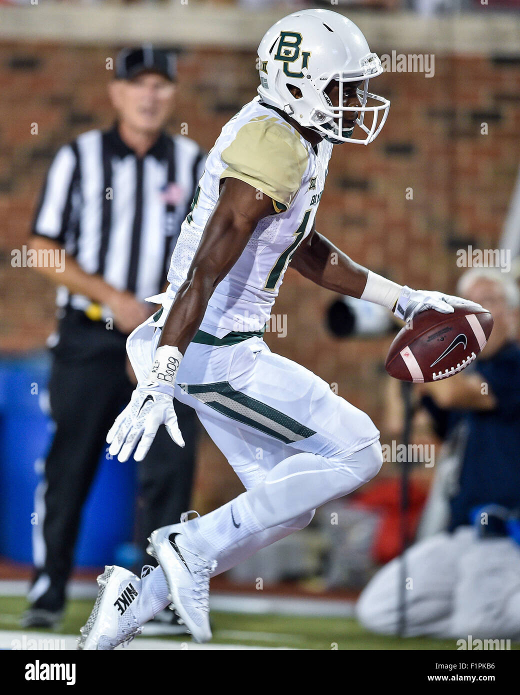 September 4th, 2015:.Baylor Bears wide receiver Chris Platt (14 ...