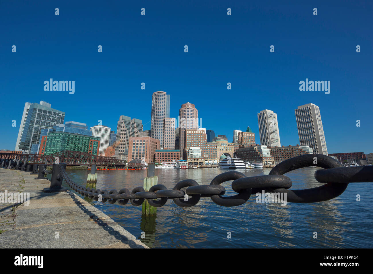 ANCHOR CHAIN BARRIER FAN PIER HARBORWALK ROWES WHARF DOWNTOWN SKYLINE ...