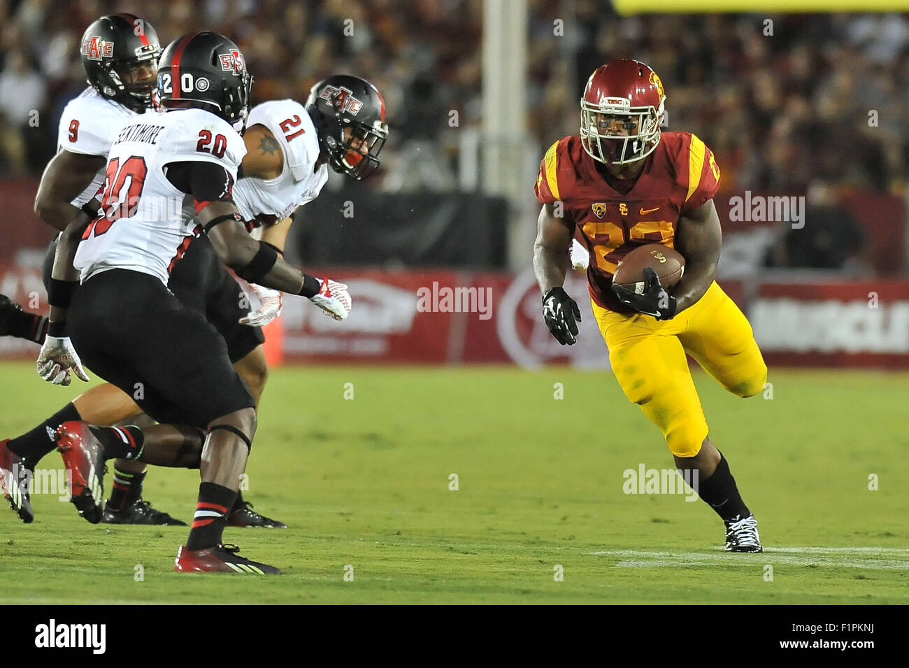 Los Angeles, CA, USA. 5th Sep, 2015. USC Trojans running back Tre ...
