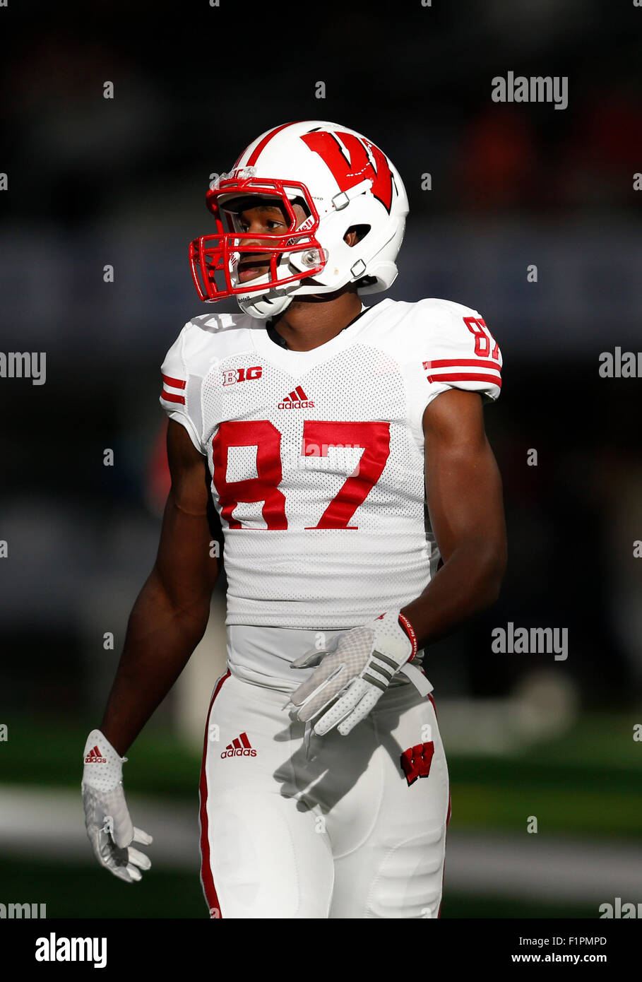 George rushing hi-res stock photography and images - Alamy