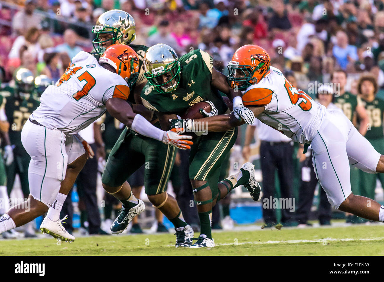 September 5, 2015: South Florida Bulls running back Marlon Mack #5 gets ...
