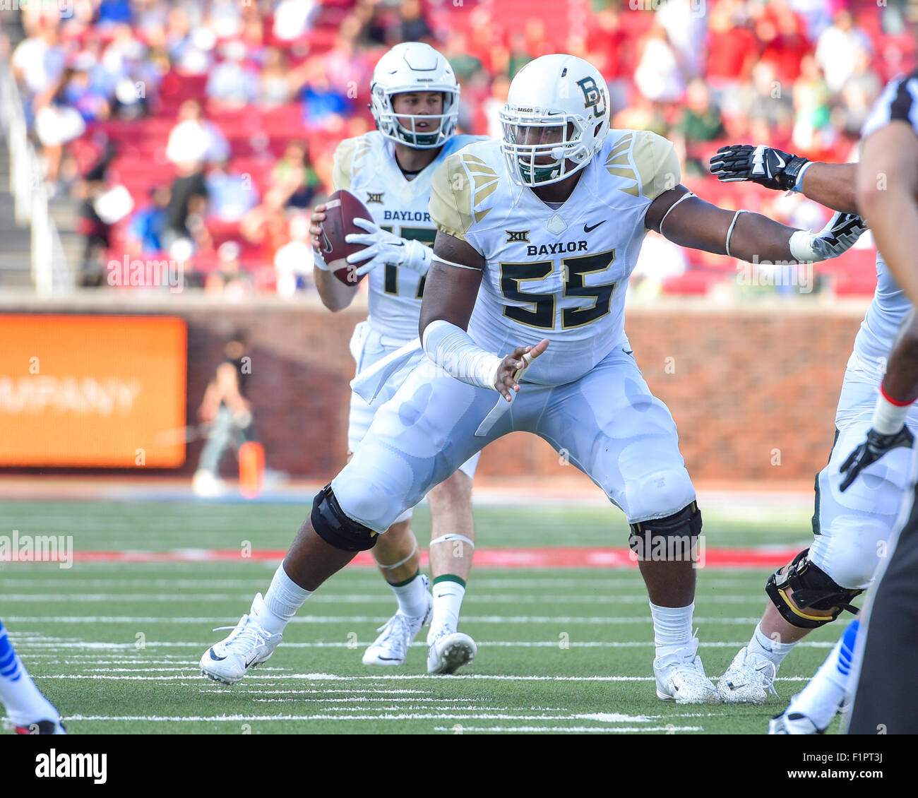 September 4th, 2015:.Baylor Bears offensive lineman Kyle Fuller (55 ...