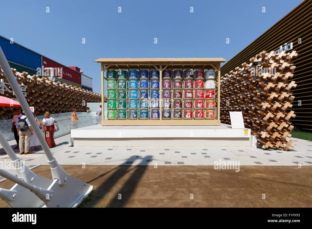 Expo 2015 milan japan pavilion hi-res stock photography and images - Alamy