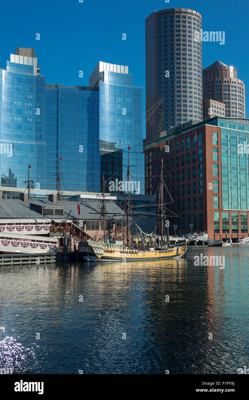 ELEANOR REPLICA TEA PARTY SHIP MUSEUM ATLANTIC WHARF WATERFRONT FORT ...