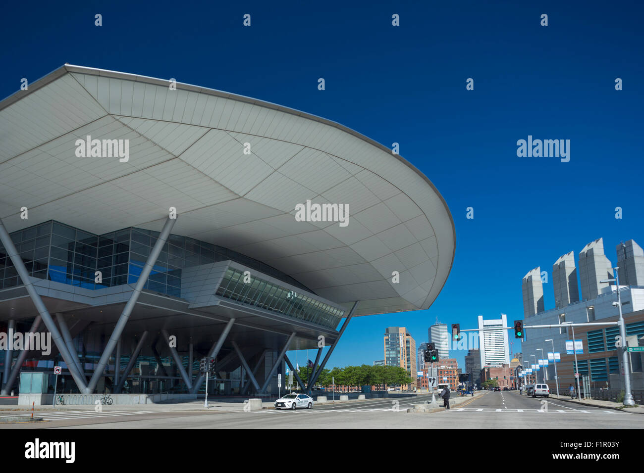 Boston convention exhibition center hi-res stock photography and images ...