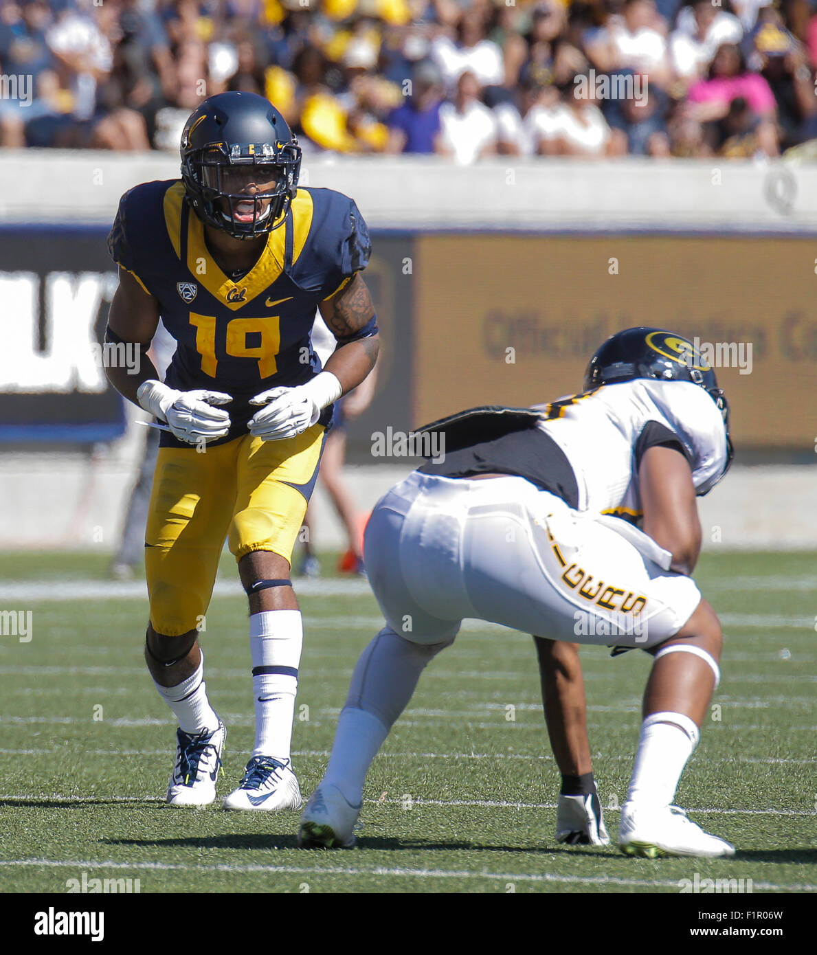 Berkeley USA CA. 05th Sep, 2015. California LB #19 Caleb Coleman set up ...
