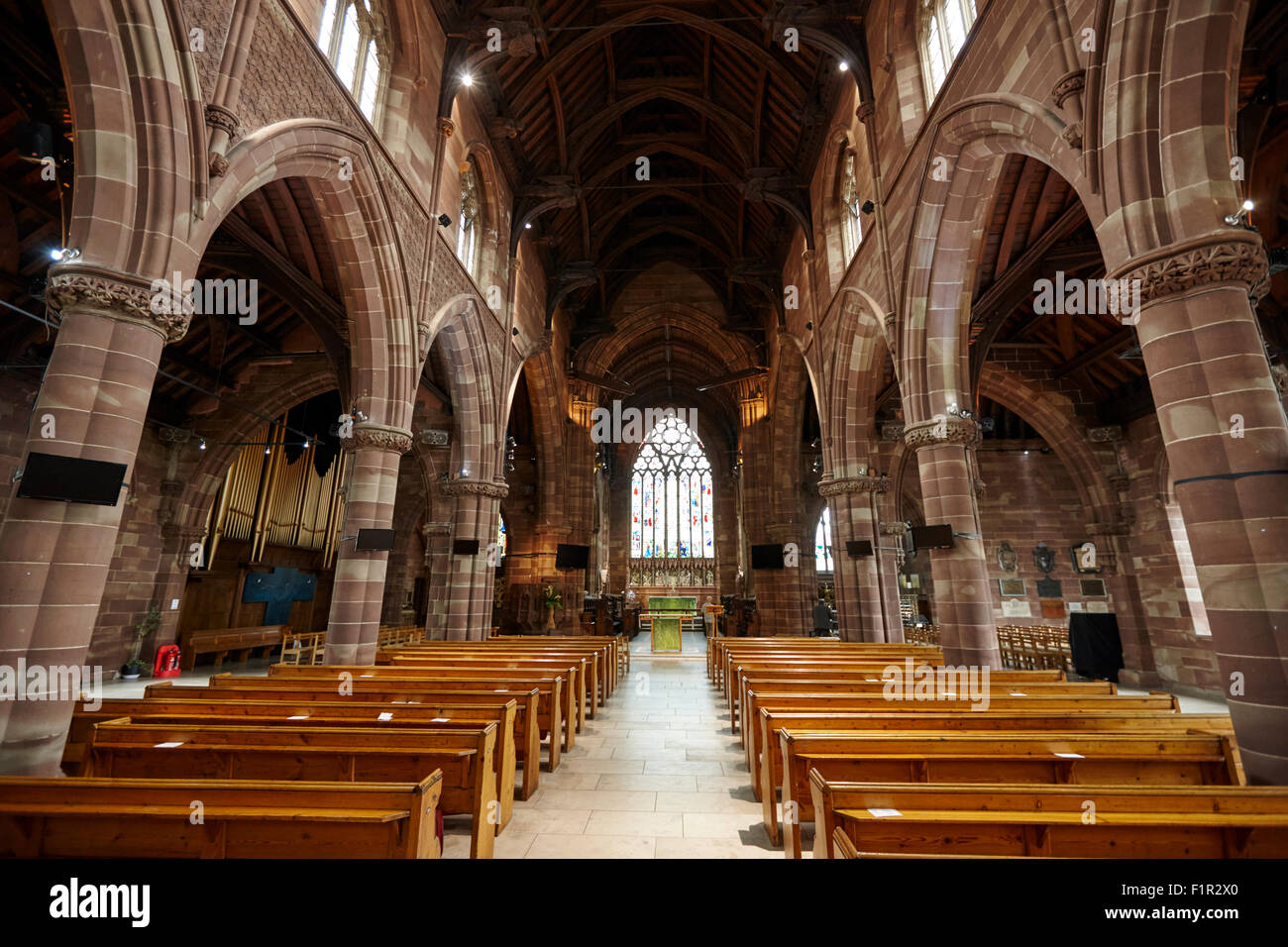 Saint st martins church hi-res stock photography and images - Alamy