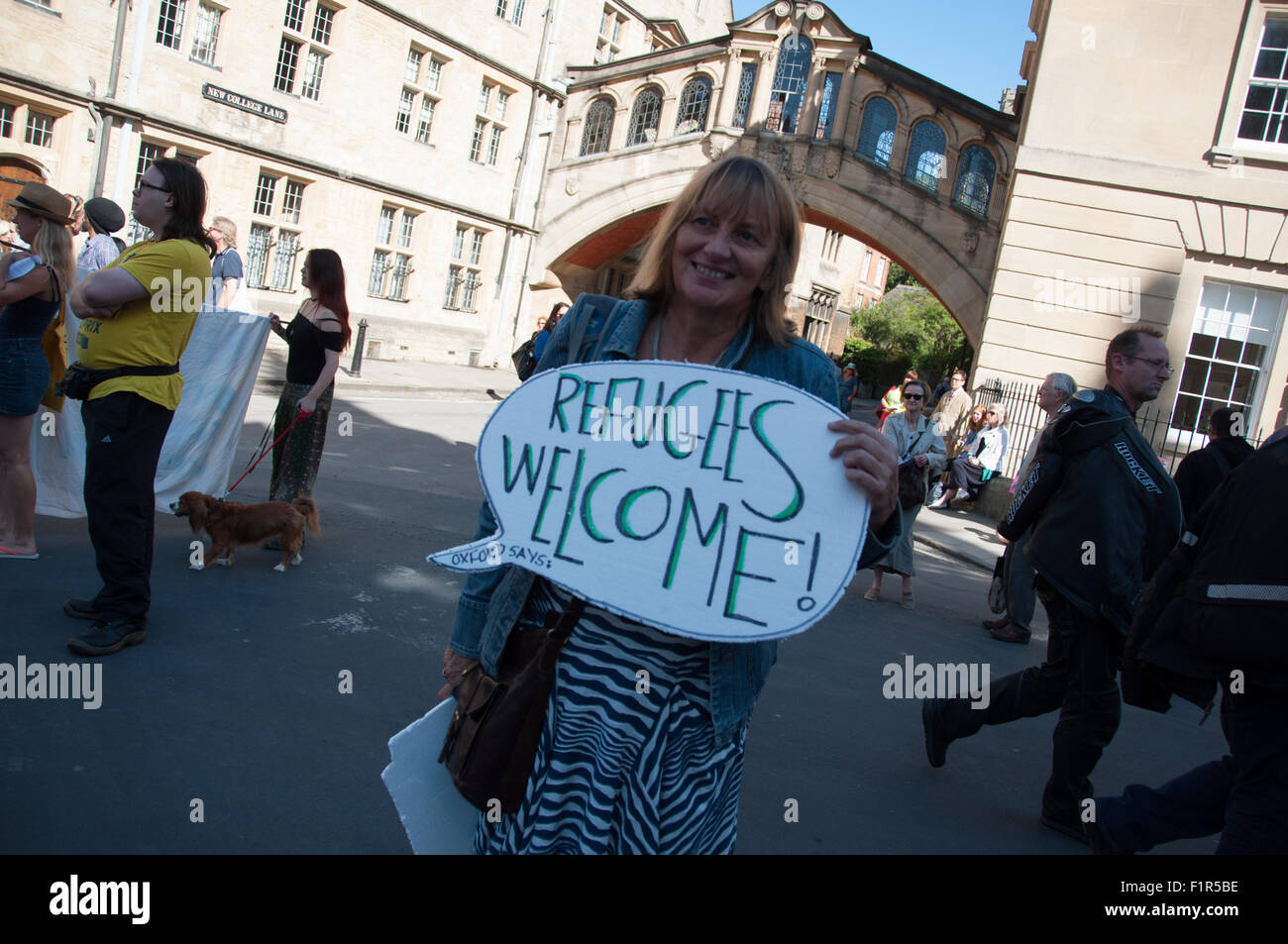Oxford, Oxfordshire, UK. 6th September 2015, Hundreds atend refugee ...