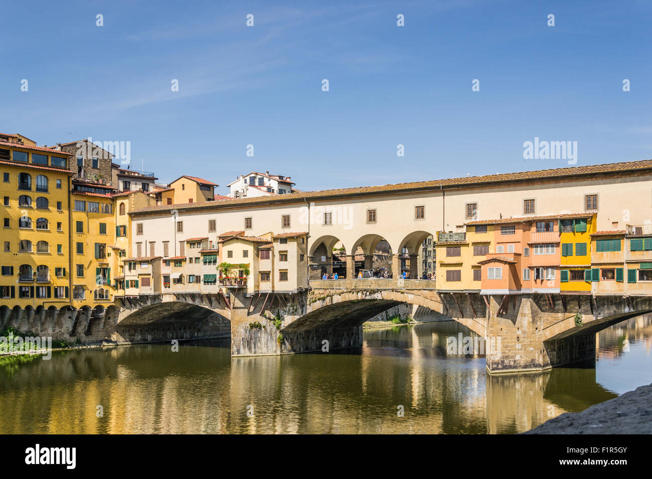 Old bridge of florence hi-res stock photography and images - Alamy