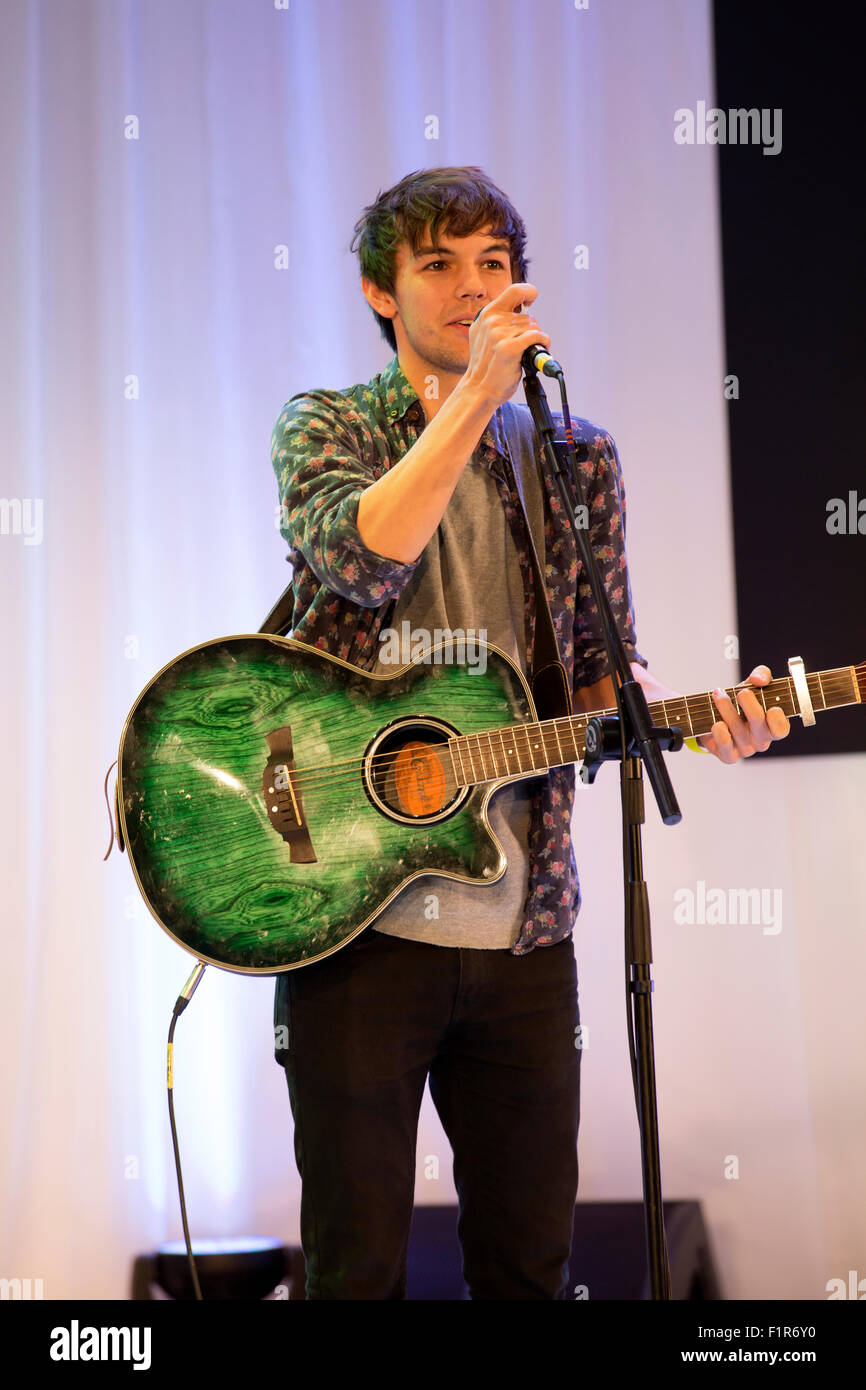 Alex james ellison hi-res stock photography and images - Alamy