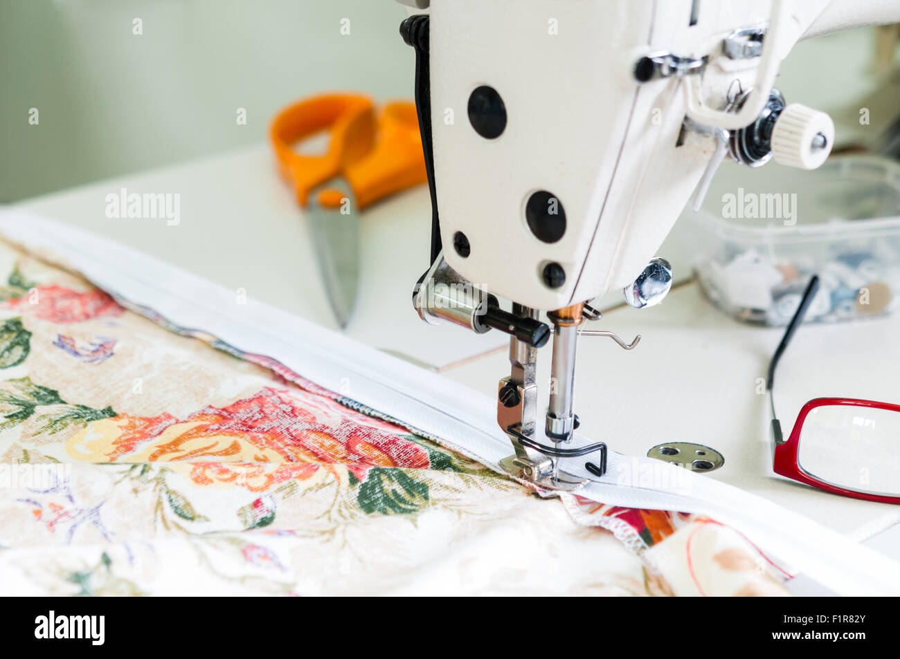 Textile manufacturing tool hi-res stock photography and images - Alamy