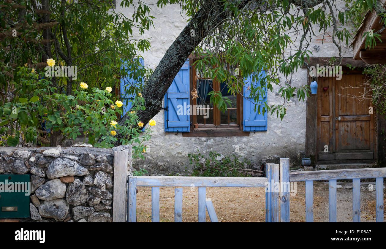 Southern france village hi-res stock photography and images - Alamy