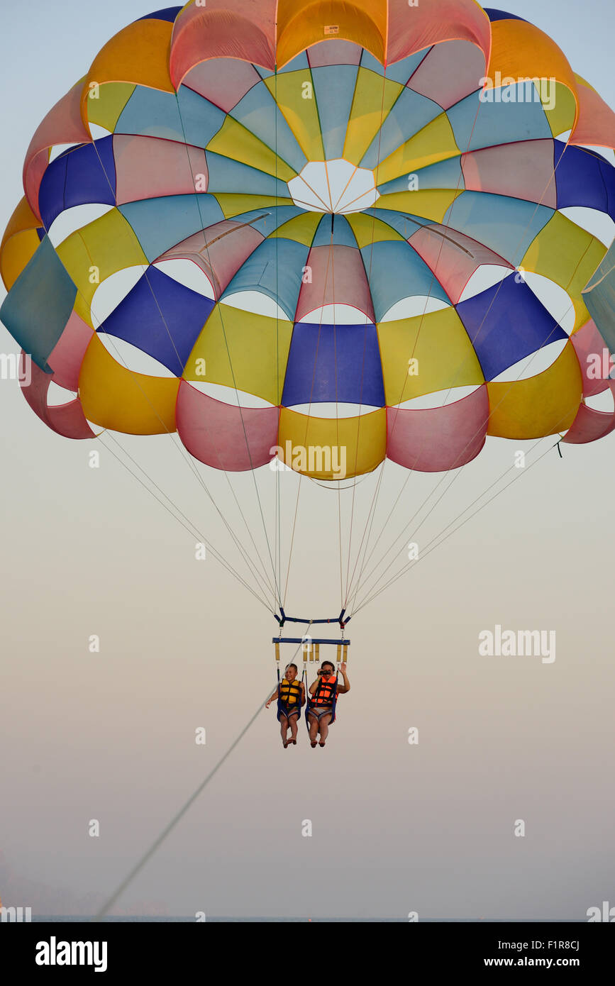 Two Parasailing High Resolution Stock Photography and Images - Alamy