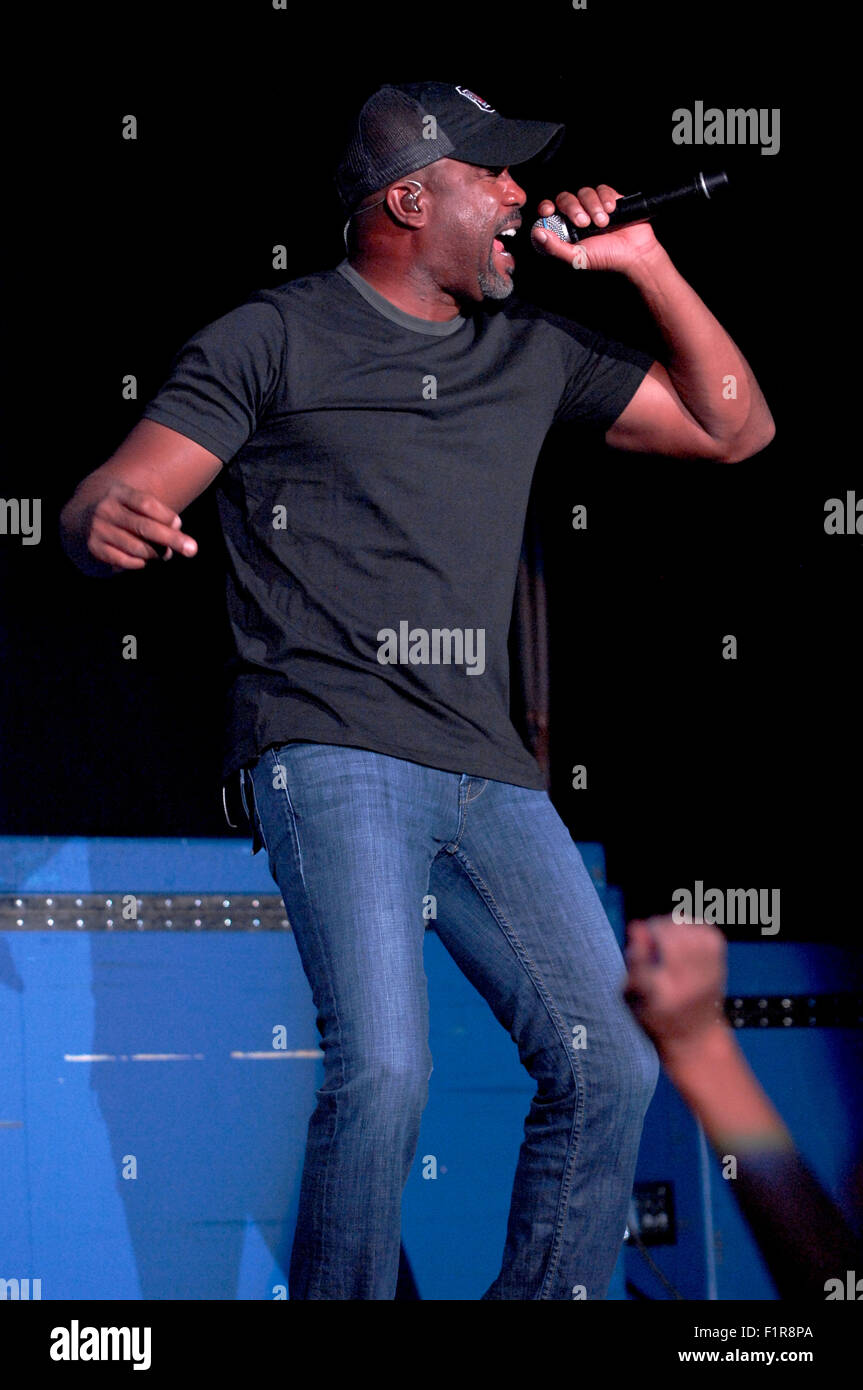 Raleigh, North Carolina, USA. 28th Aug, 2015. Singer DARIUS RUCKER ...