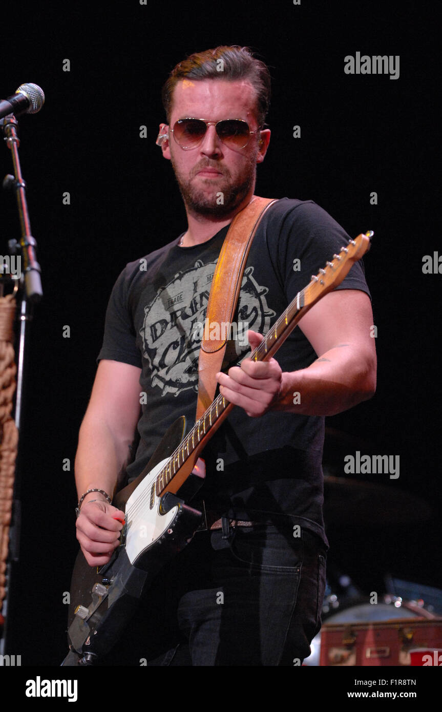 Raleigh, North Carolina, USA. 28th Aug, 2015. T.J. OSBORNE and JOHN ...