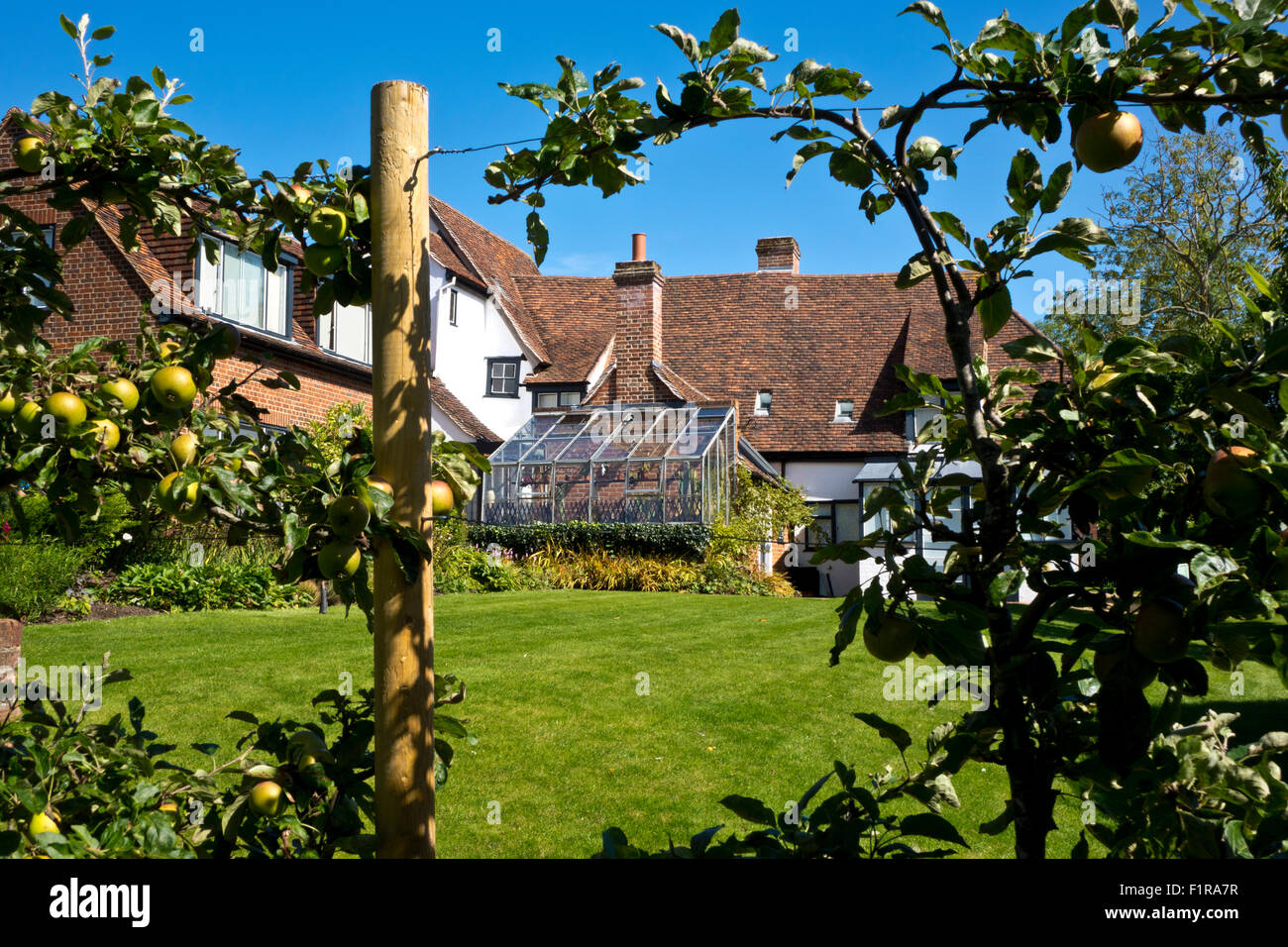 Hoglands home of Henry Moore Stock Photo - Alamy