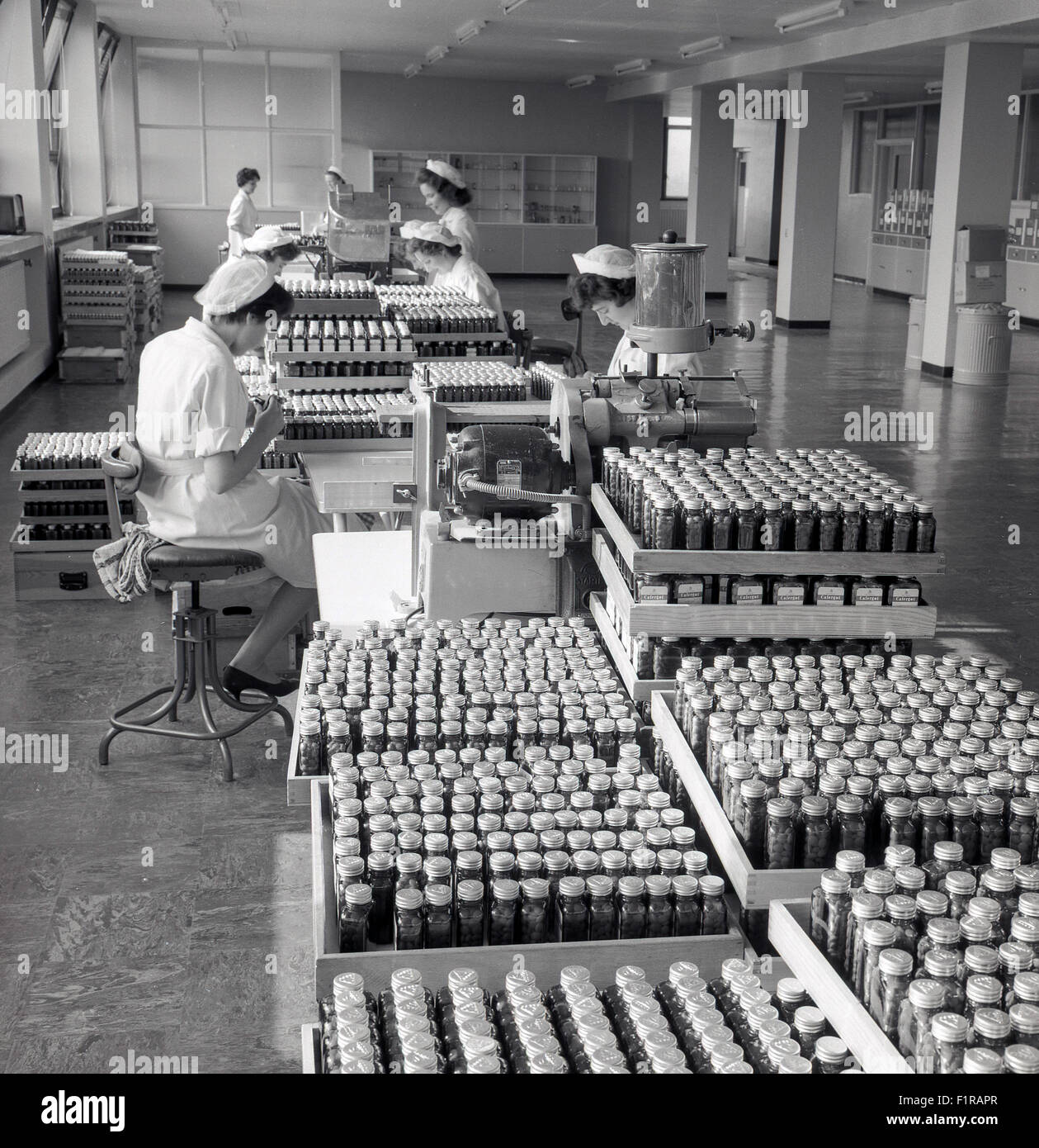 Historical 1950s female factory workers hi-res stock photography and ...