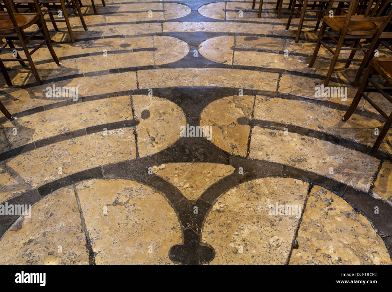Chartres labyrinth hi-res stock photography and images - Alamy