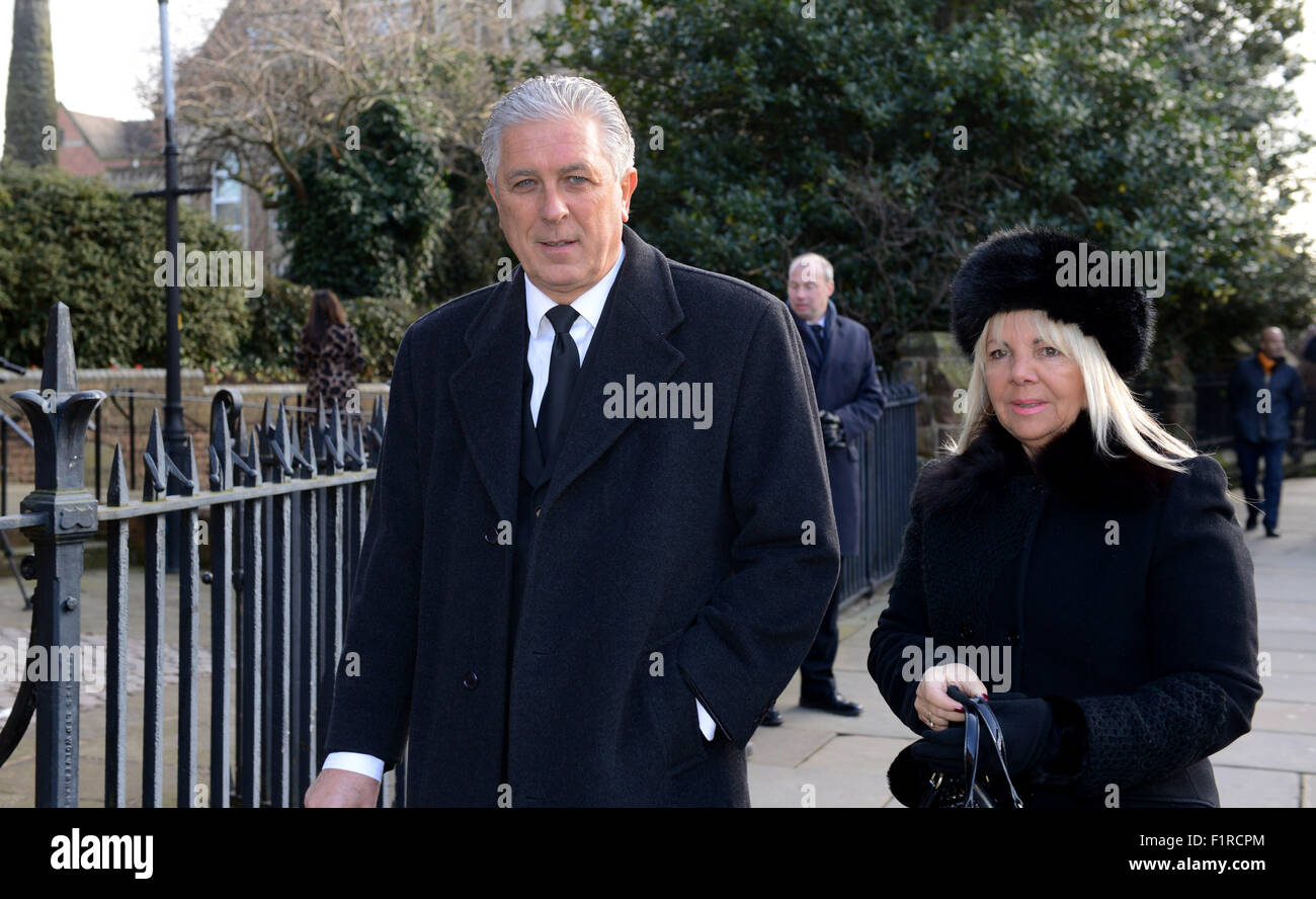 Former footballer Colin Lee and his wife Lynda Stock Photo - Alamy