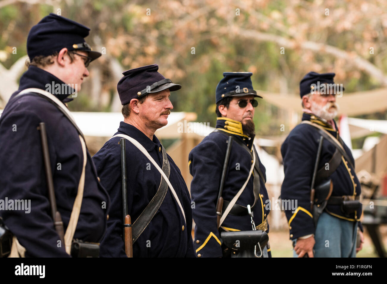 Row union civil war soldiers hi-res stock photography and images - Alamy