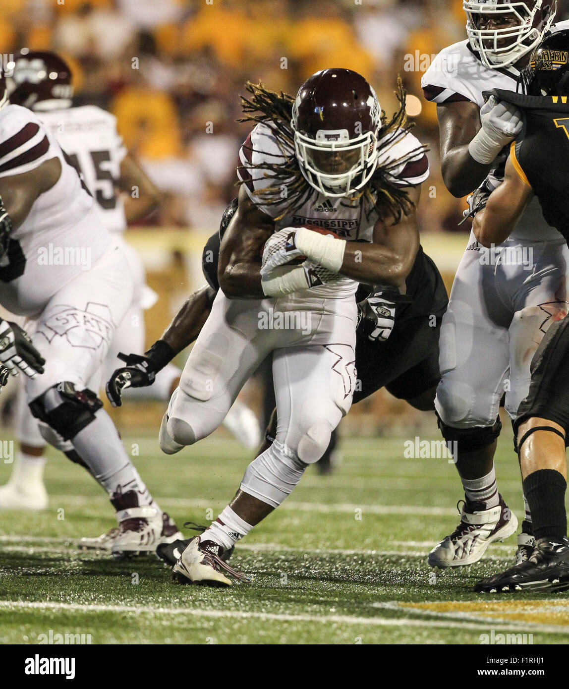 Mississippi State RB, Alston Shempert (32) runs up the middle during ...