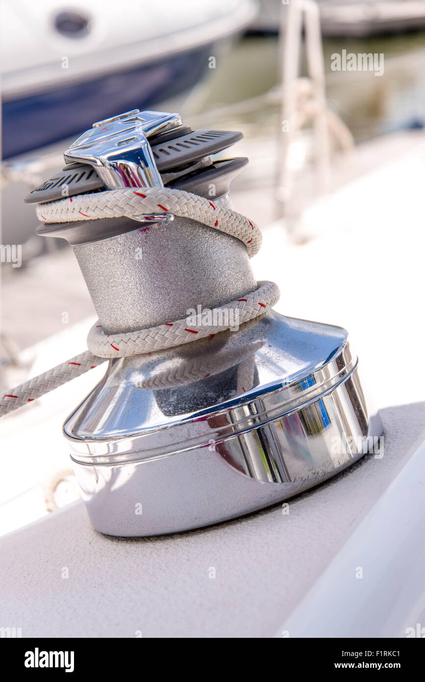 sailboat lines twisted around a spindle Stock Photo - Alamy