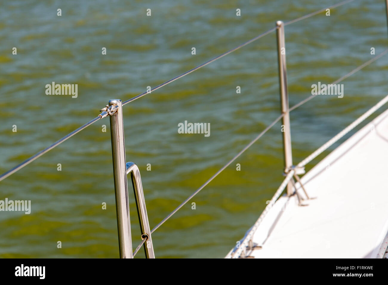 sailing a yacht in the open ocean Stock Photo - Alamy