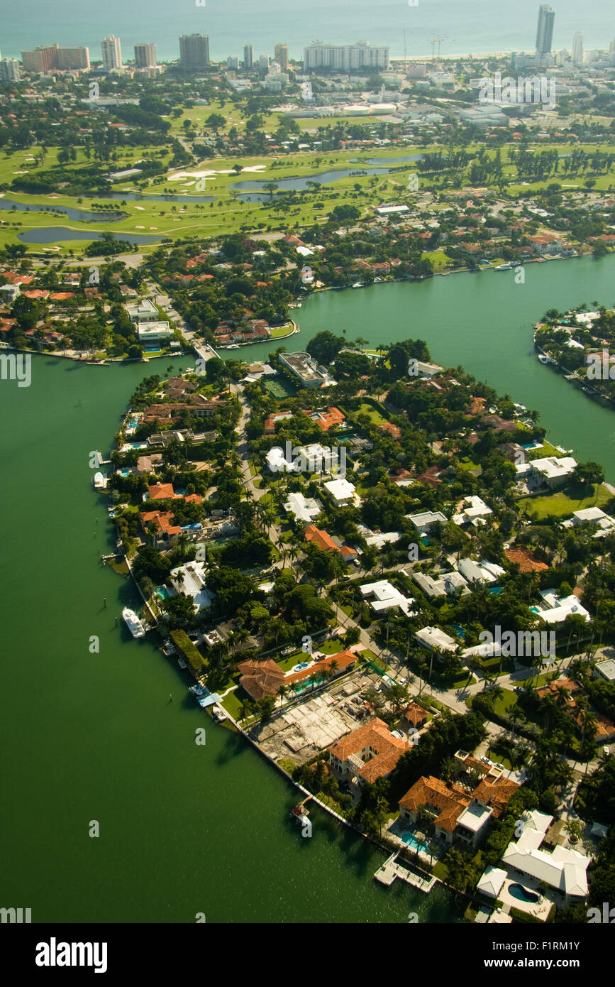 Miami residential areas hi-res stock photography and images - Alamy