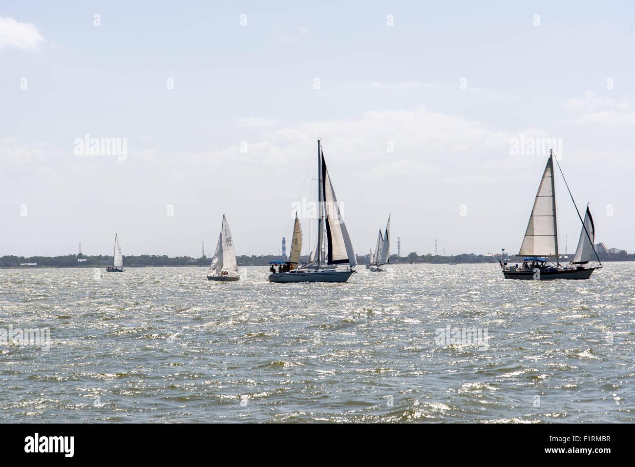 sailing a yacht in the open ocean Stock Photo - Alamy