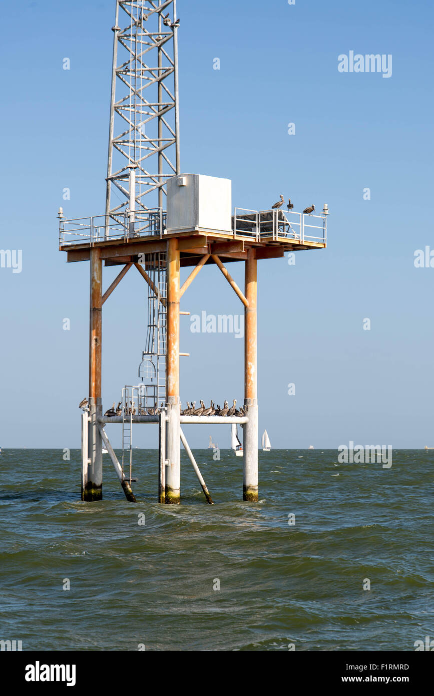 Steel platform hi-res stock photography and images - Alamy