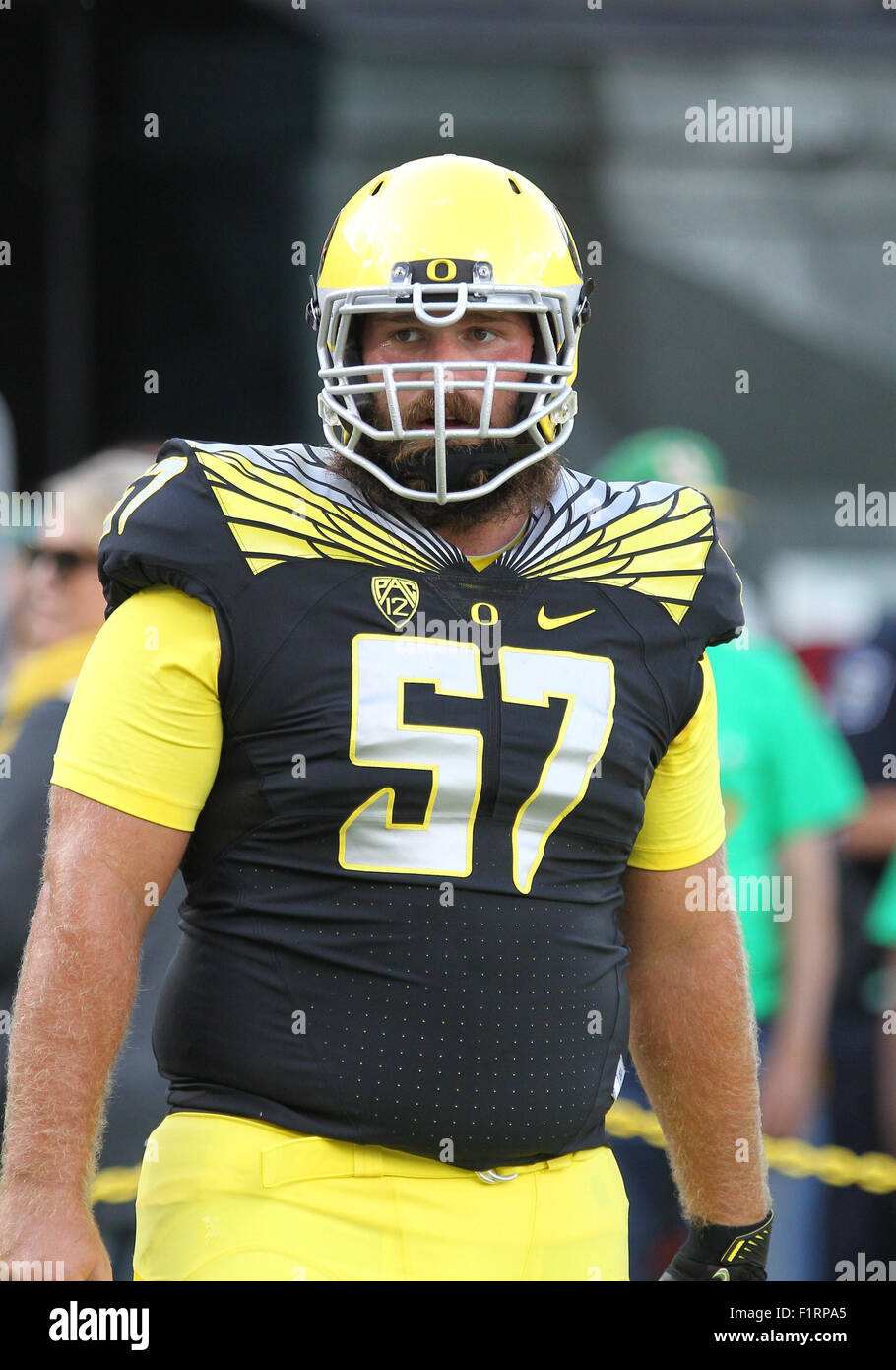 Autzen Stadium, Eugene, OR, USA. 5th Sep, 2015. Oregon offensive ...