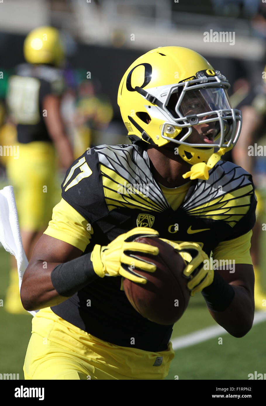 Autzen Stadium, Eugene, OR, USA. 5th Sep, 2015. Oregon safety Juwaan ...
