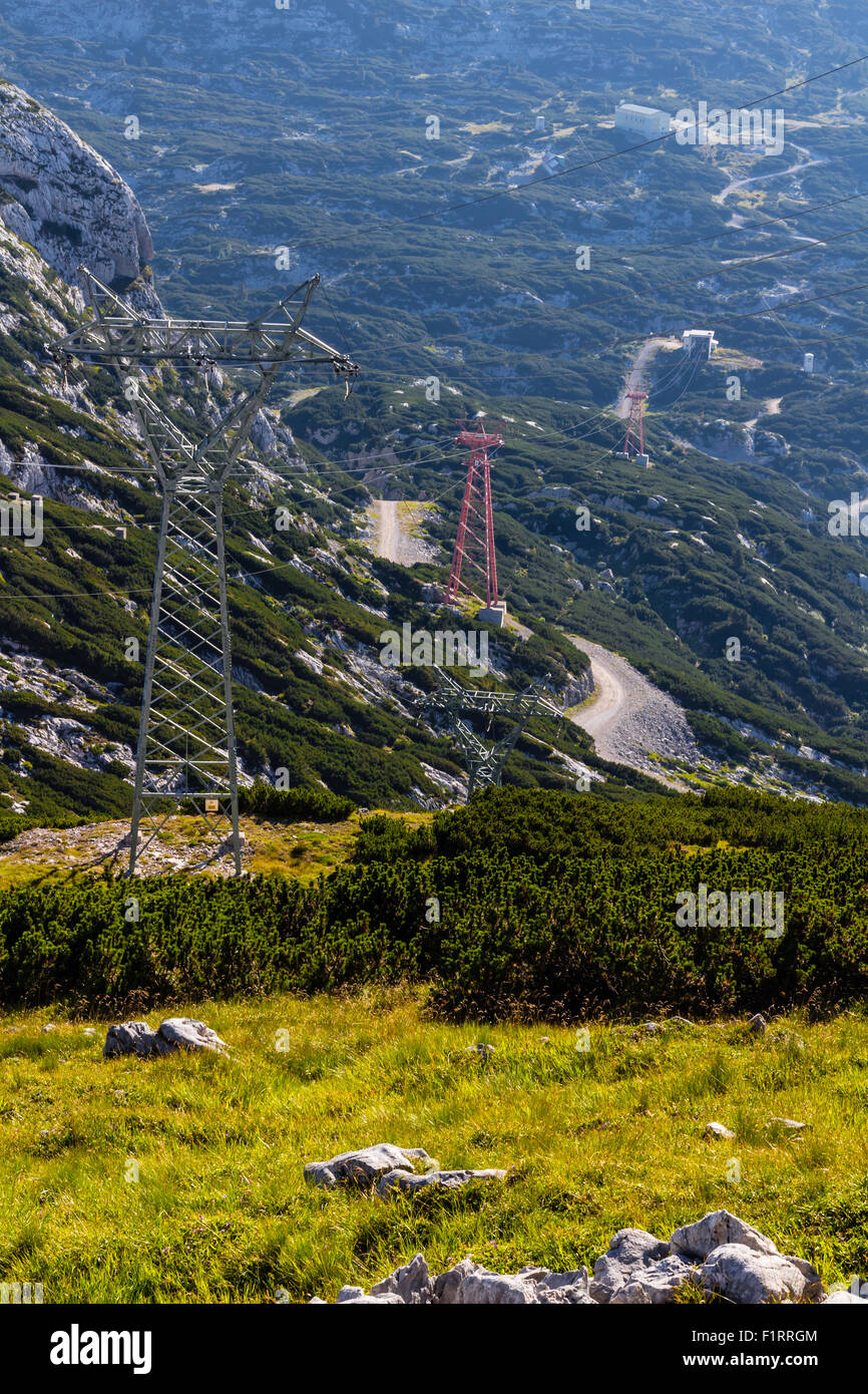 Beautiful Alps view from Dachstein Mountain, 5 Fingers viewing Platform ...