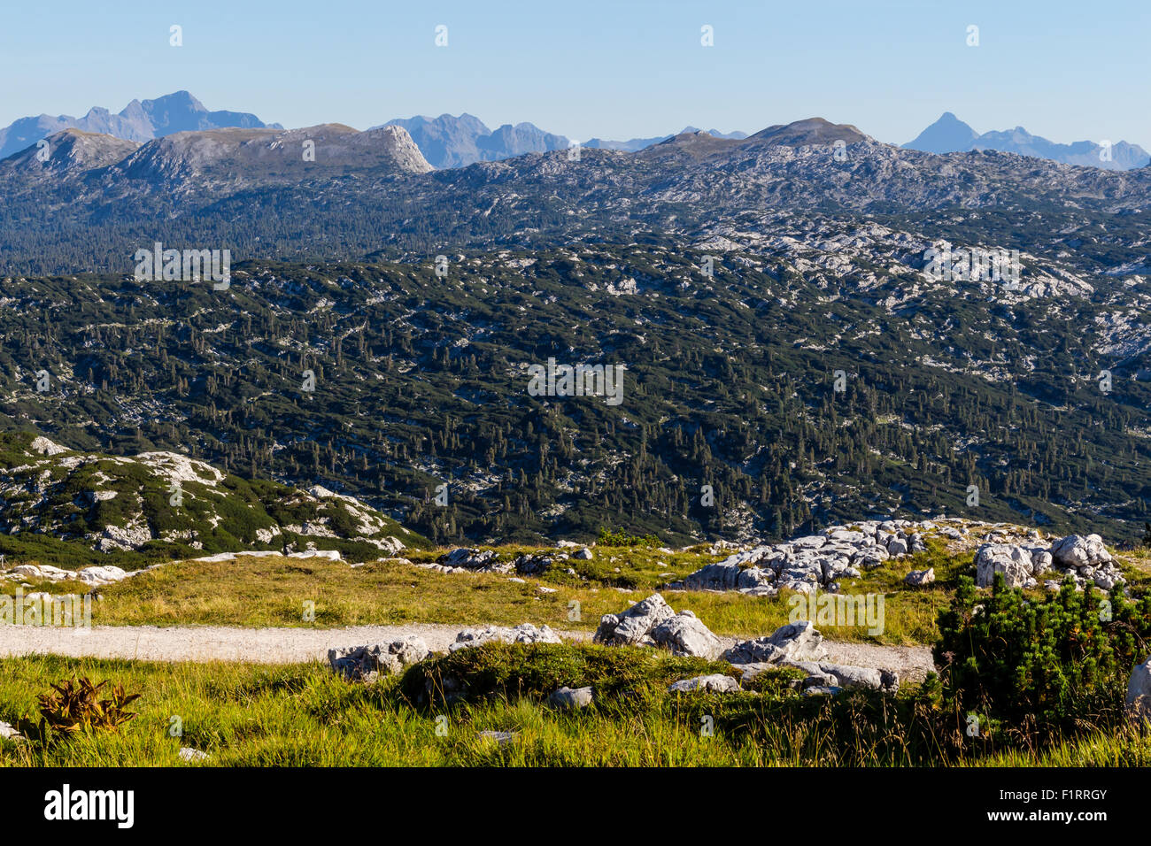 Beautiful Alps view from Dachstein Mountain, 5 Fingers viewing Platform ...