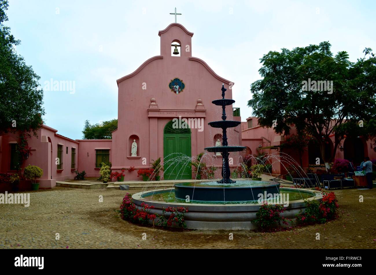 Peruvian Pisco and wine production in vineyards near Ica, Peru Stock ...