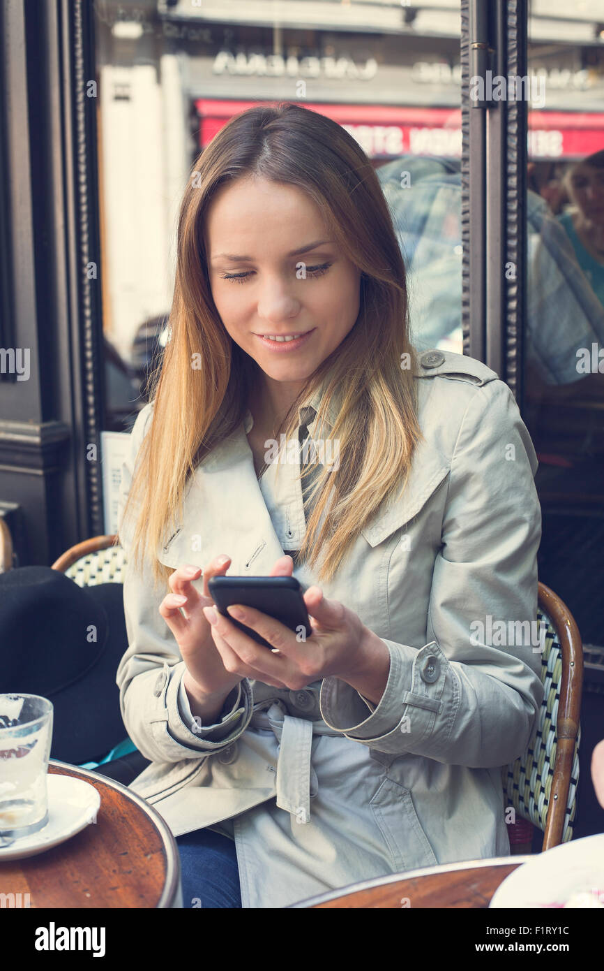 Beautiful french woman paris hi-res stock photography and images - Alamy