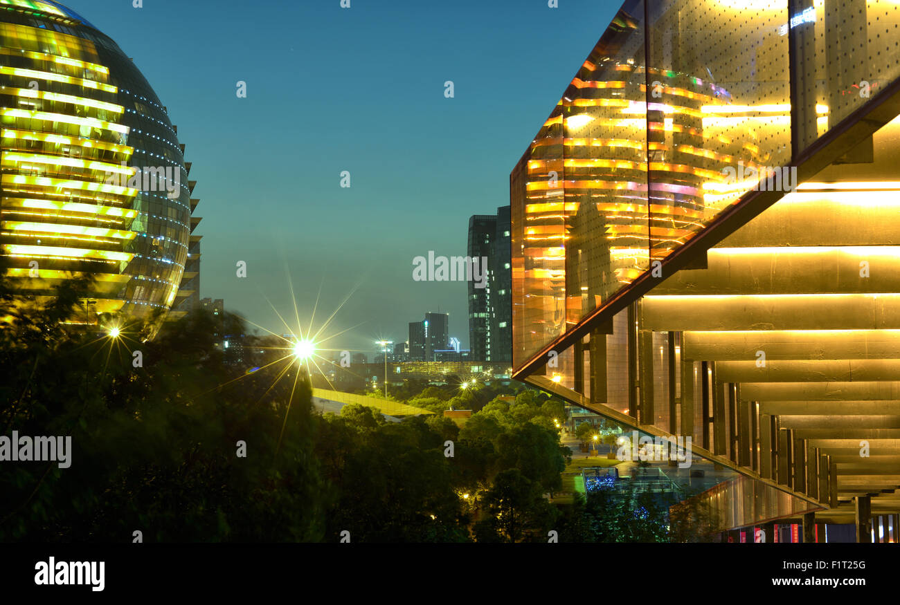 Ultra modern architecture hi-res stock photography and images - Alamy