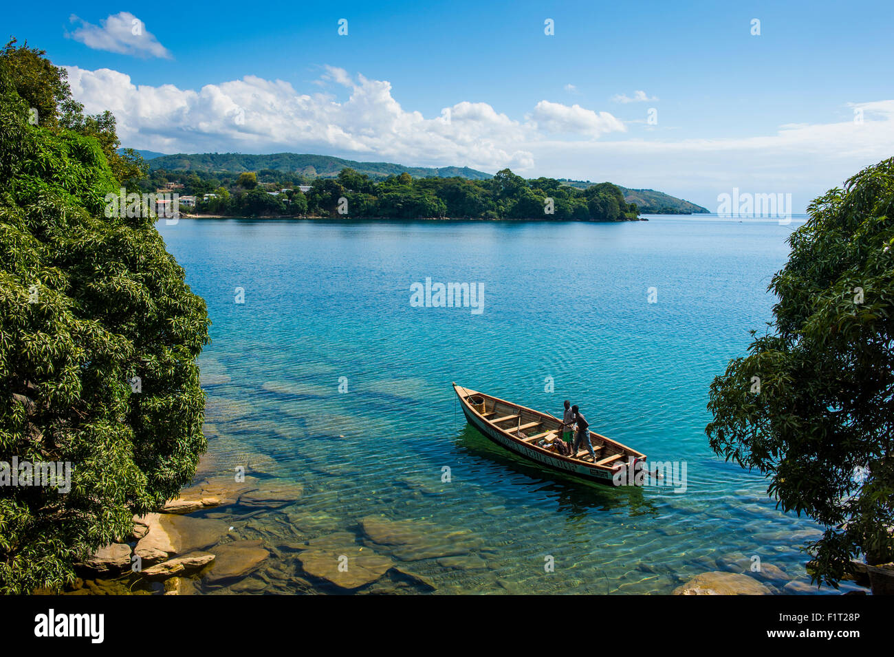 Scenic view lake malawi hi-res stock photography and images - Alamy