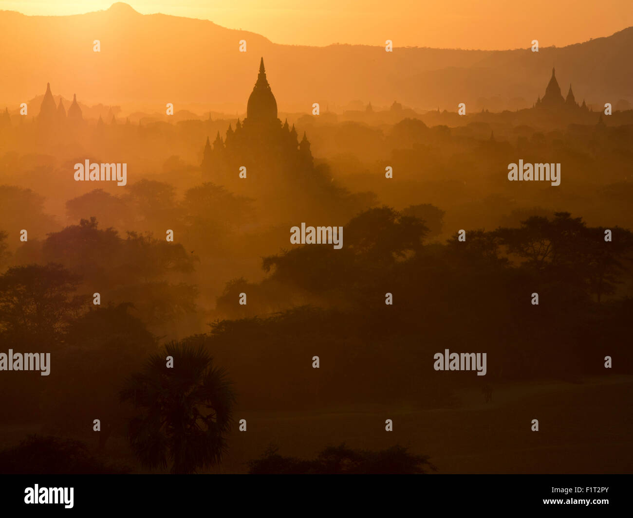 Buddhist temples beautiful buddhist temples hi-res stock photography ...