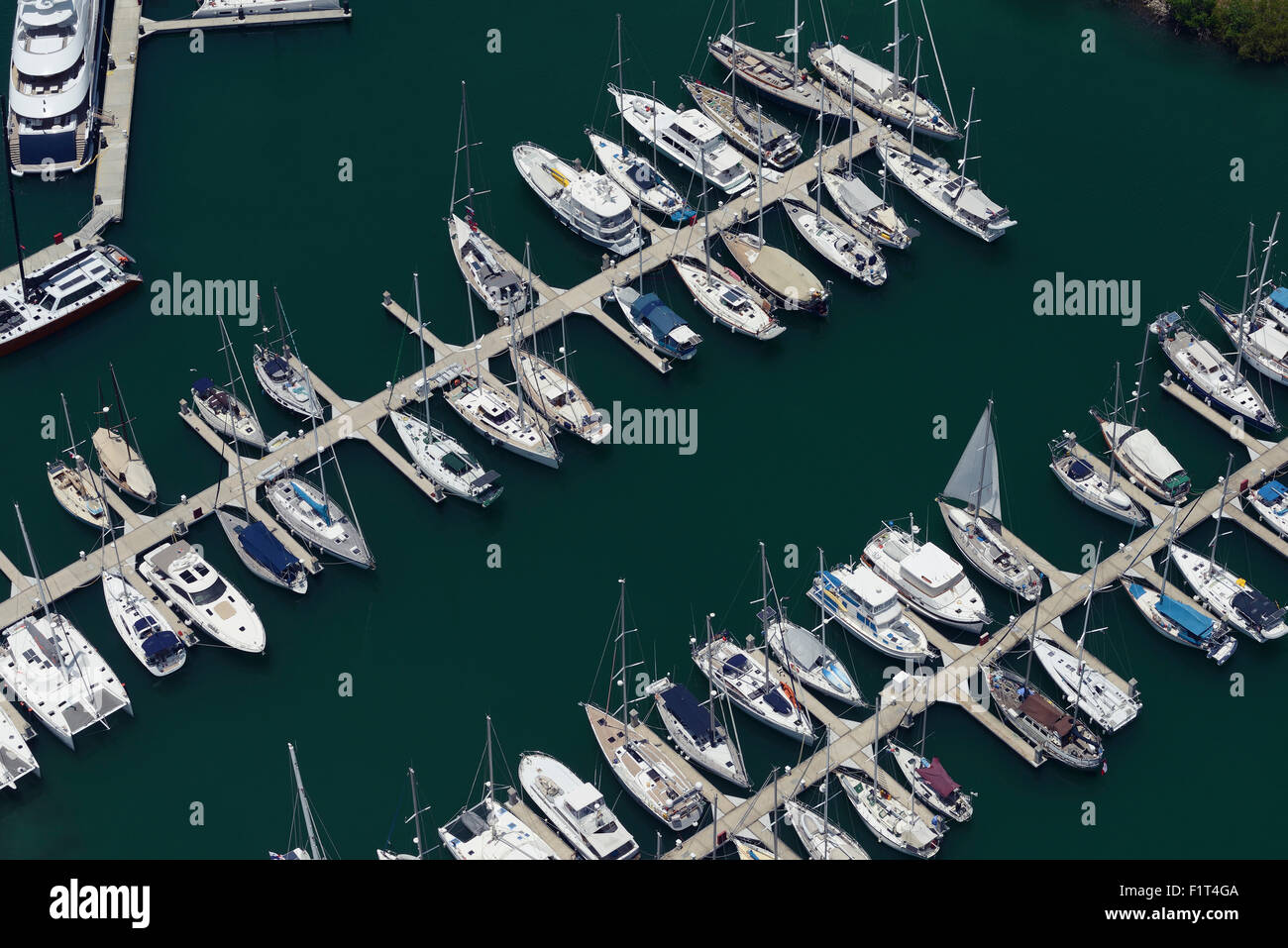 Boats race aerial hi-res stock photography and images - Alamy