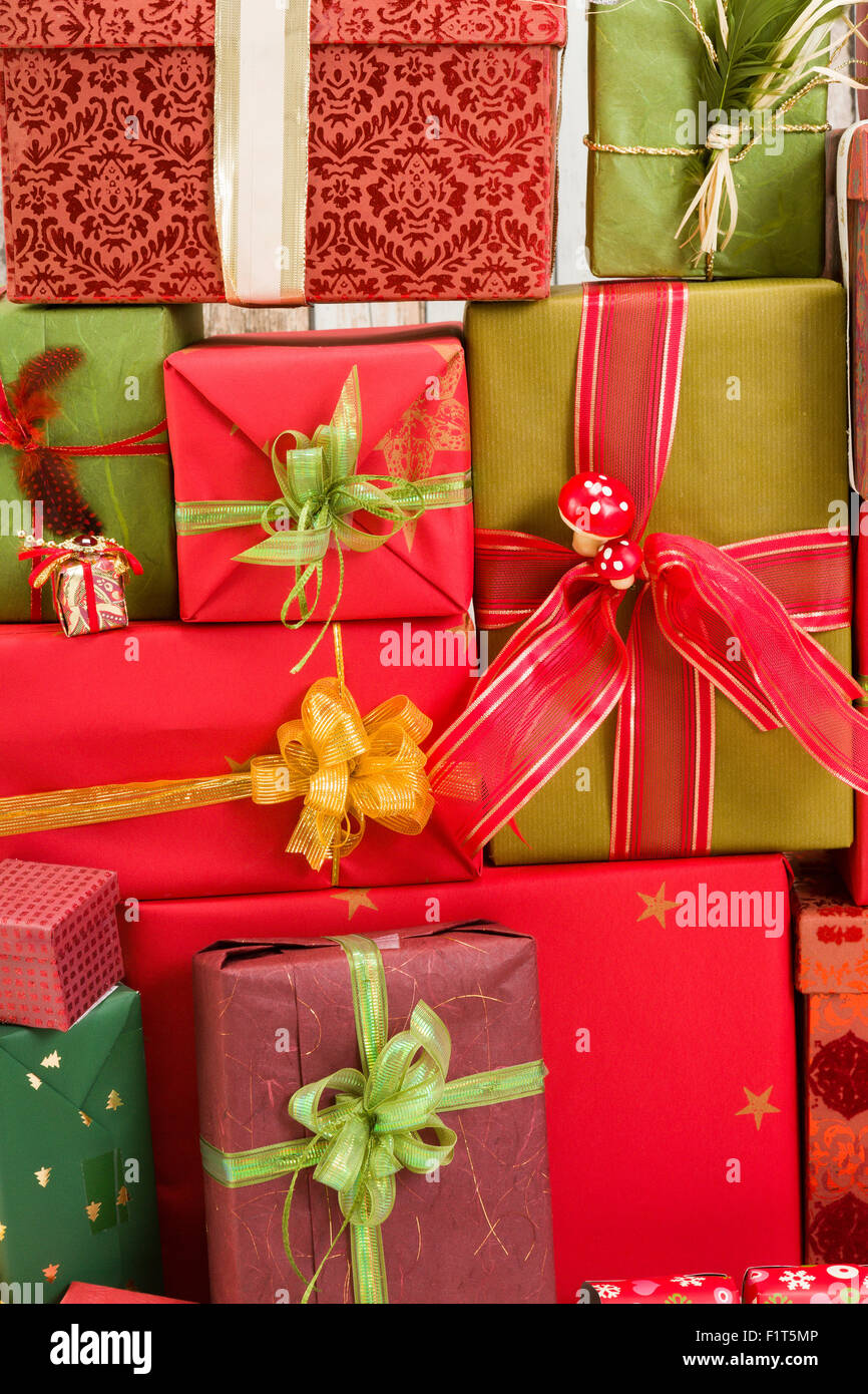 Full frame of christmas presents, can be used as a backdrop Stock Photo ...