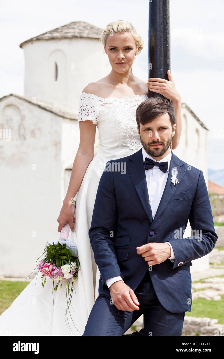 Well to do bride hi-res stock photography and images - Alamy
