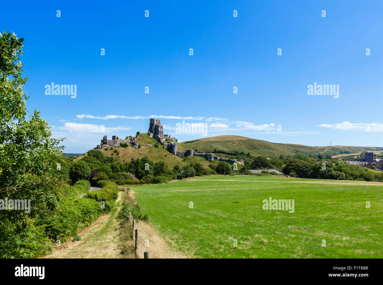 Public footpath leading to the ruins of Corfe Castle, Isle of Purbeck ...