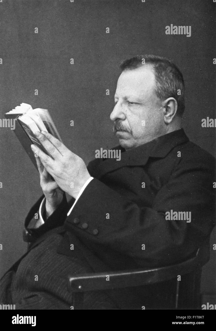 Philosopher and writer Black and White Stock Photos & Images - Alamy