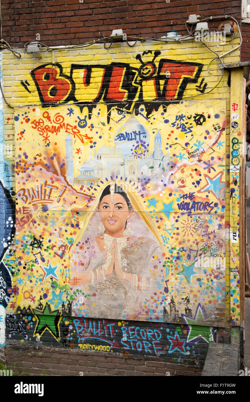 Bullit record store street art graffiti hi-res stock photography and ...